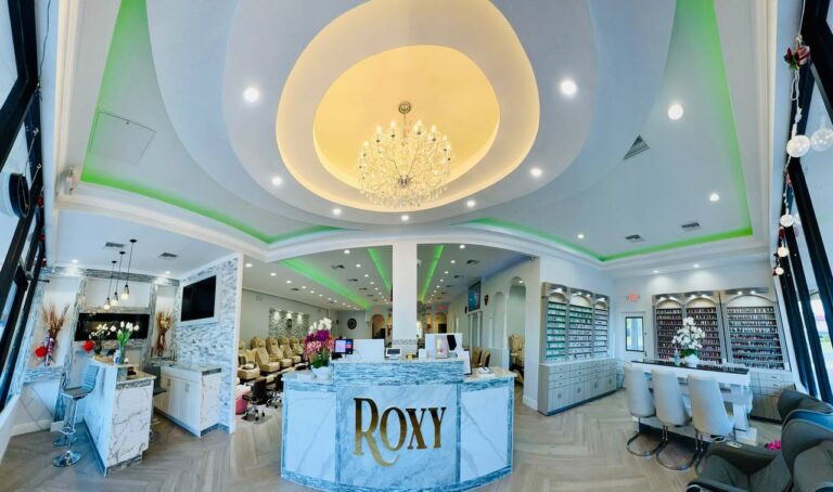 Roxy Nail Salon & Bar